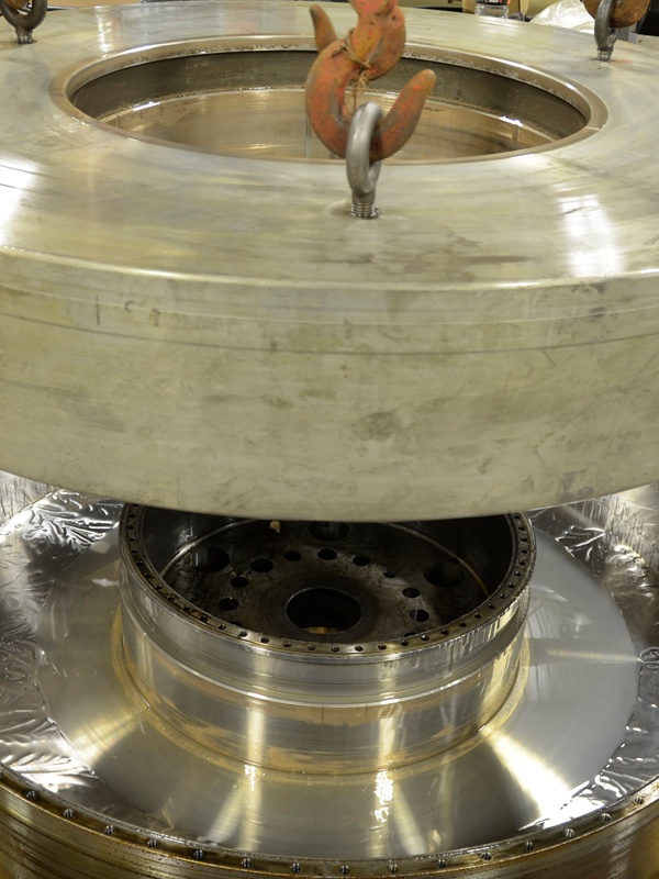 Servicing A Houdaille Torsional Vibration Damper.